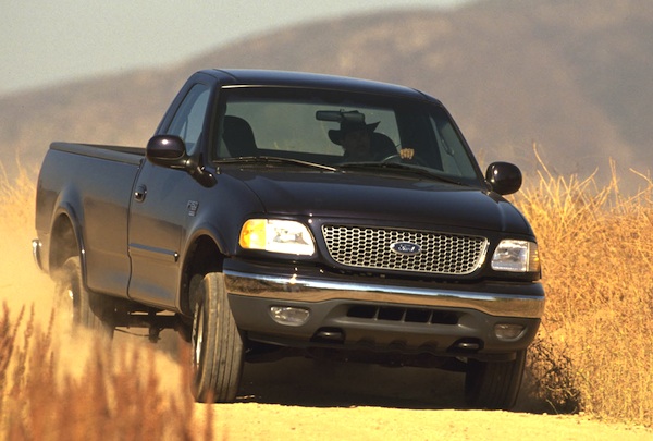 USA 2000: Ford Explorer climbs onto podium again – Best Selling Cars Blog