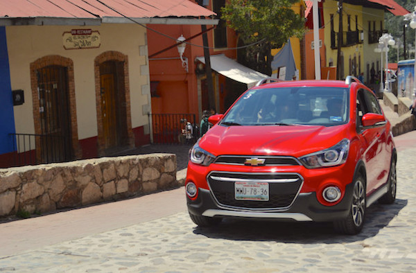 Mexico May 2016: Chevrolet teases Nissan in 17th straight record month ...