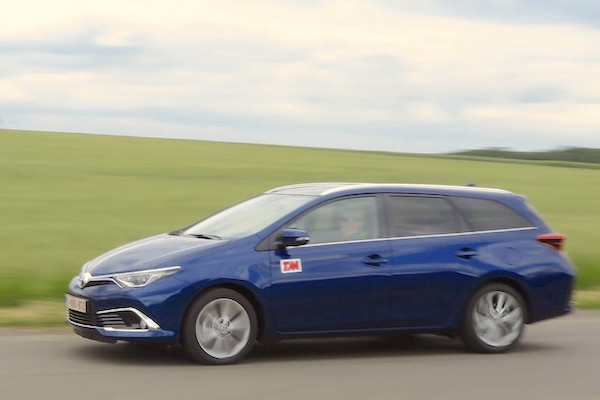 Finland November 2016: Octavia, Qashqai and Auris in photo finish ...