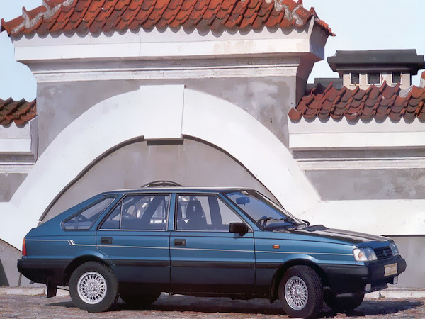 Poland 1994-1995: FSO Polonez Caro most popular – Best Selling Cars Blog