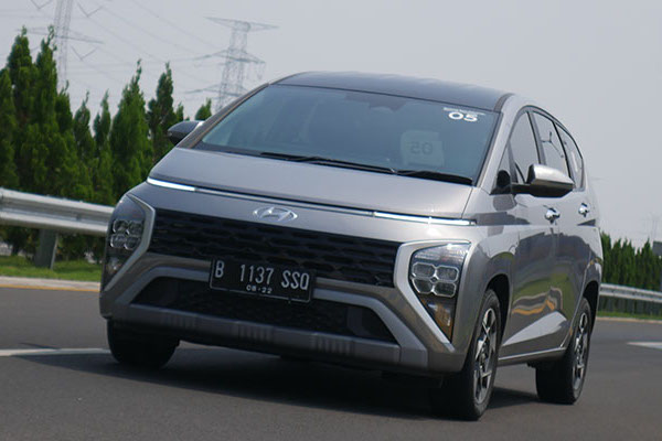 Indonesia August 2022: Hyundai Stargazer breaks into Top 10, Wuling Air ...