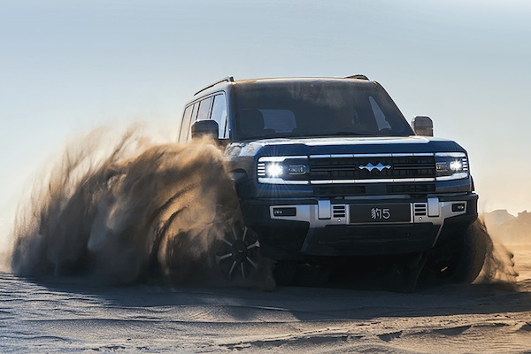 China new models November 2023: Fang Cheng Bao Bao 5 and Yangwang U8 ...