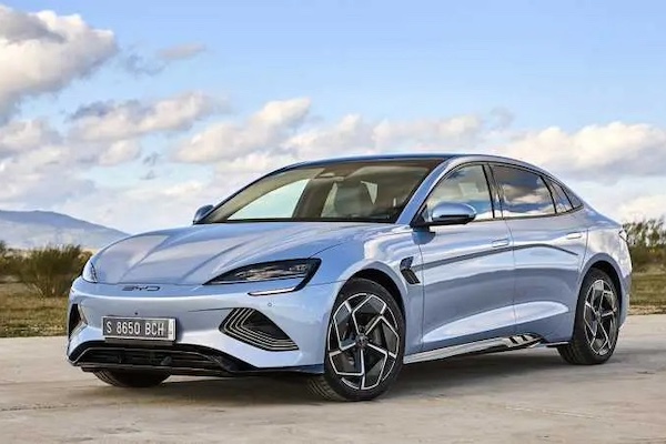 Indonesia July 2024: Toyota Kijang Innova repeats at #1, BYD launches ...