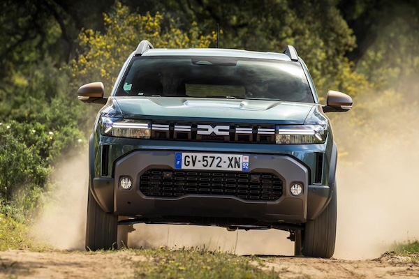 Romania Full Year 2024: Dacia Logan celebrates 20 straight years at #1 ...