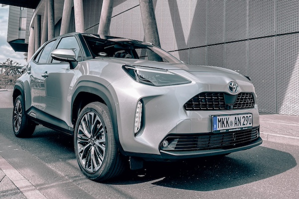 Germany November 2024: Toyota Yaris/Cross breaks all records – Best ...