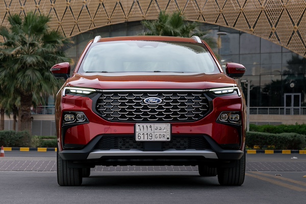 Kuwait Full Year 2024: Toyota Land Cruiser and Ford Territory top ...