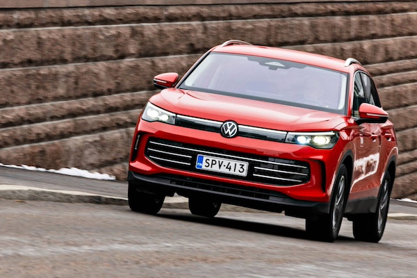 Bosnia & Herzegovina April 2026: Skoda Octavia #1 ,VW Tiguan back up to ...