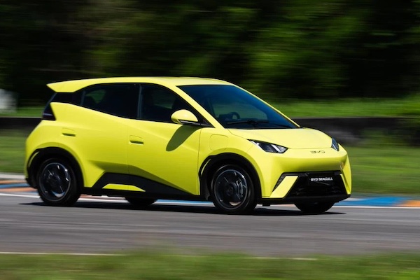 Colombia March 2025: BYD breaks share record, places Yuan Up and ...