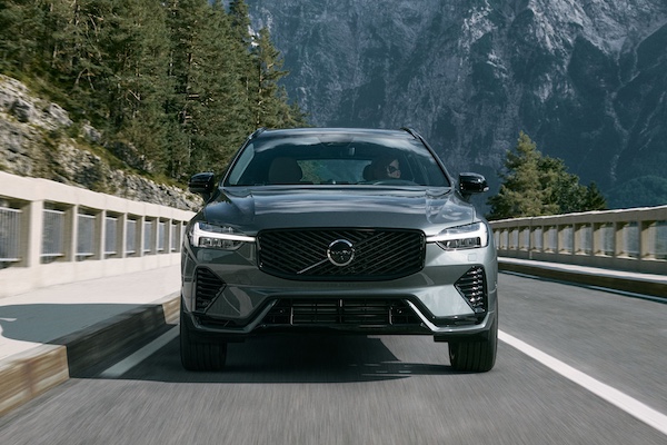 Sweden April 2025: Volvo places five models in Top 6, Tesla down -80.7% ...
