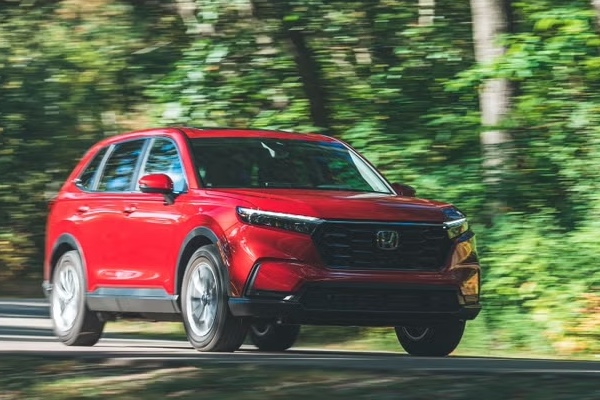 Canada June/Q2 2025: Honda up 31.6%, Kia up 25.5%, Tesla down -74.5% ...