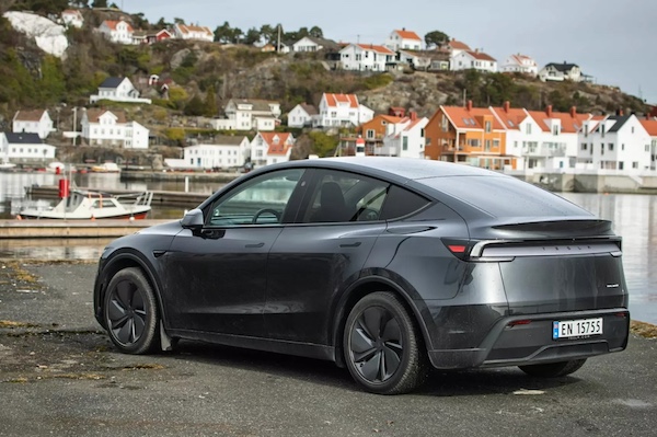 Norway September 2025: Electric cars at record 98.3% share, Tesla Model ...