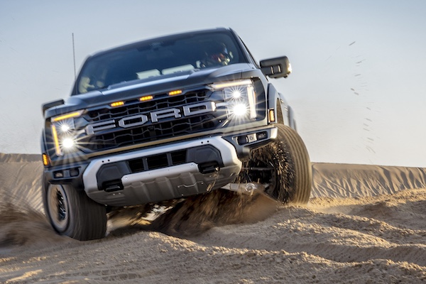 Canada Full Year 2025: Ford F-Series celebrates 60 years as #1 pick-up ...